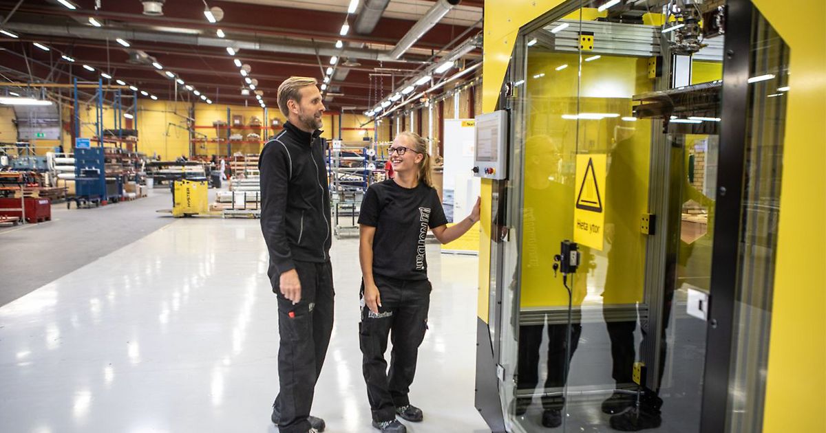 Detail - MICHAEL WEINIG (UK)